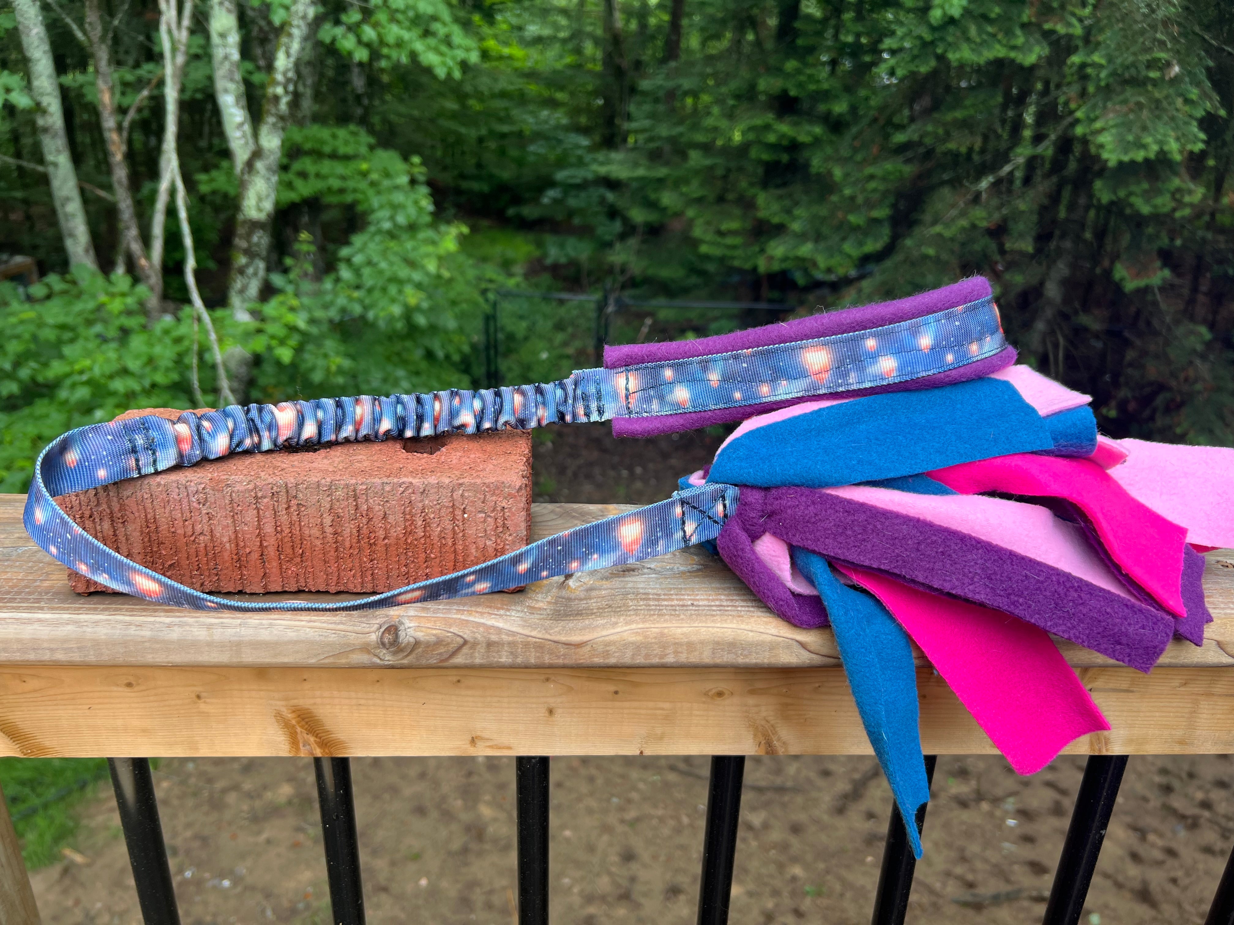 Long Mop Tug (Lanterns & Fireflies) – myborderstoyours